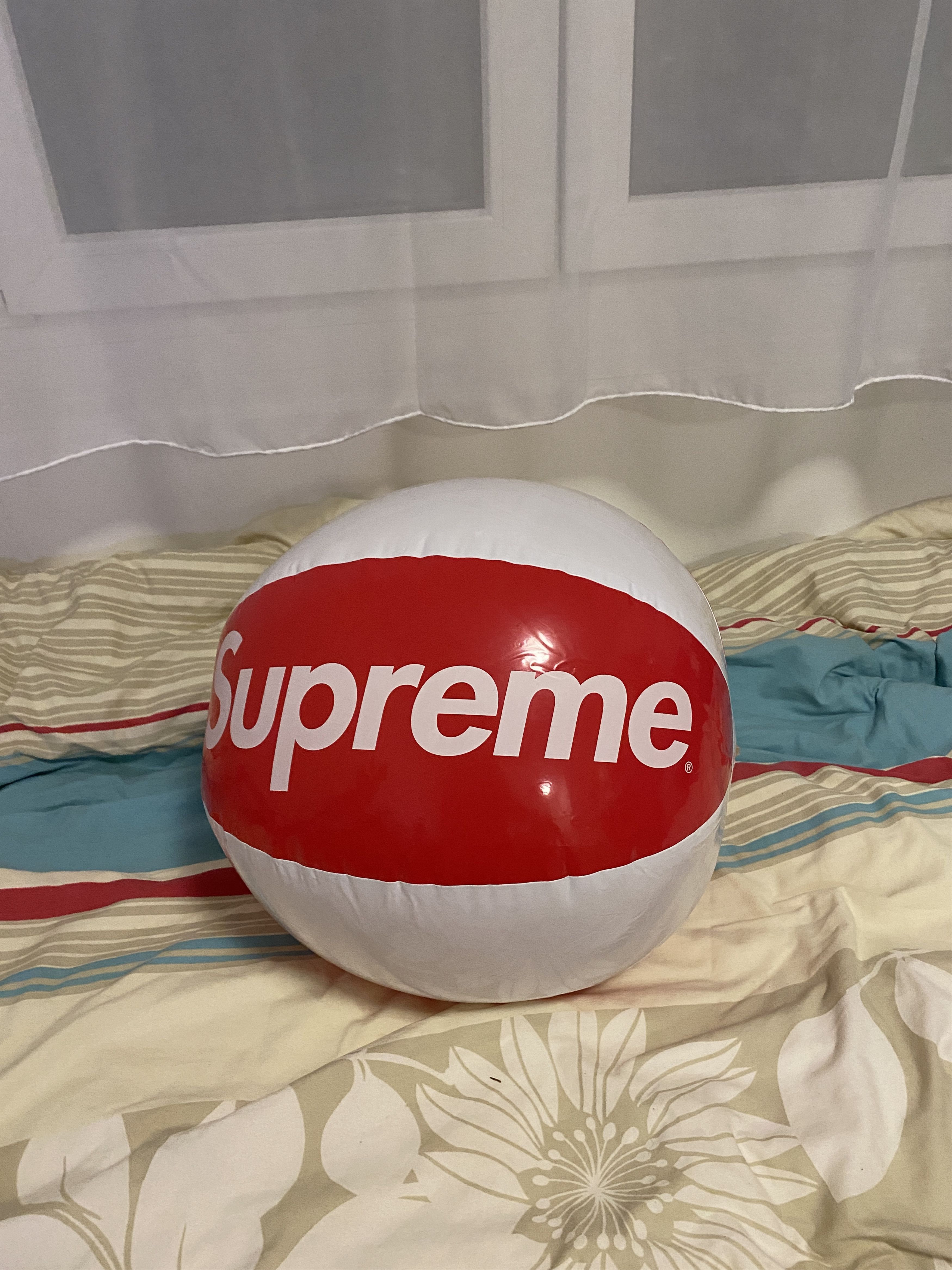 Supreme Supreme beach ball | Grailed