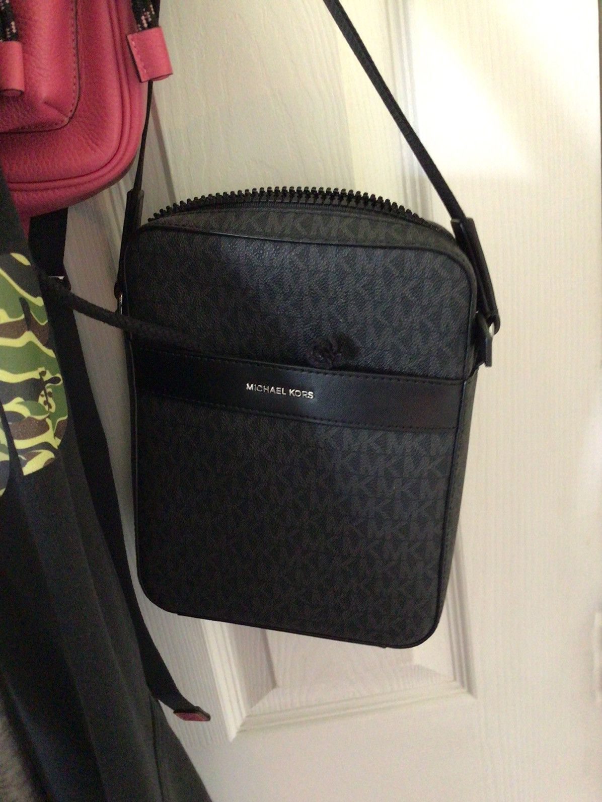 Michael Kors MK Side Bag | Grailed