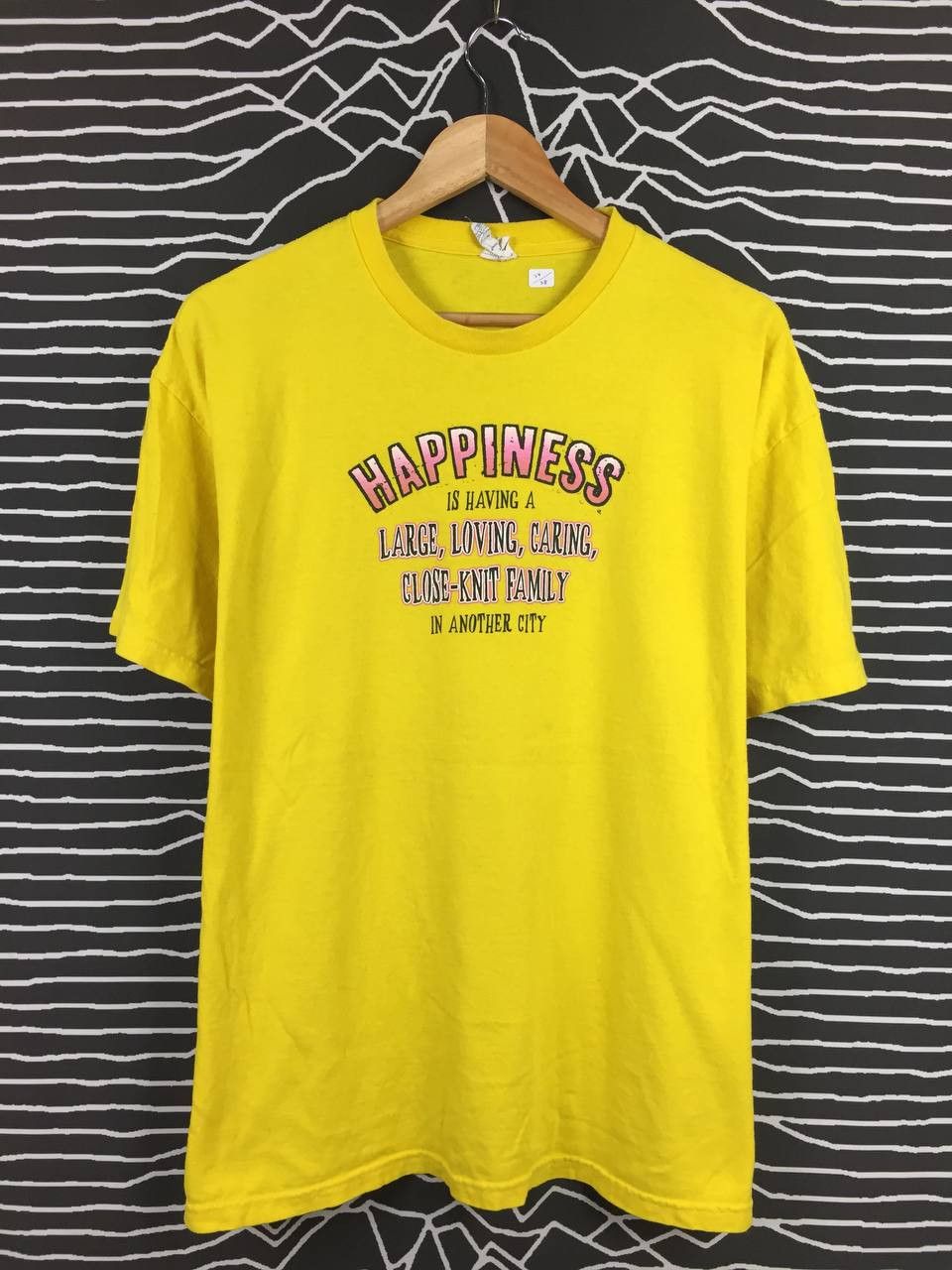 Art × Delta × Vintage Vtg Y2K Happiness Statement Quote Graphic Tee ...