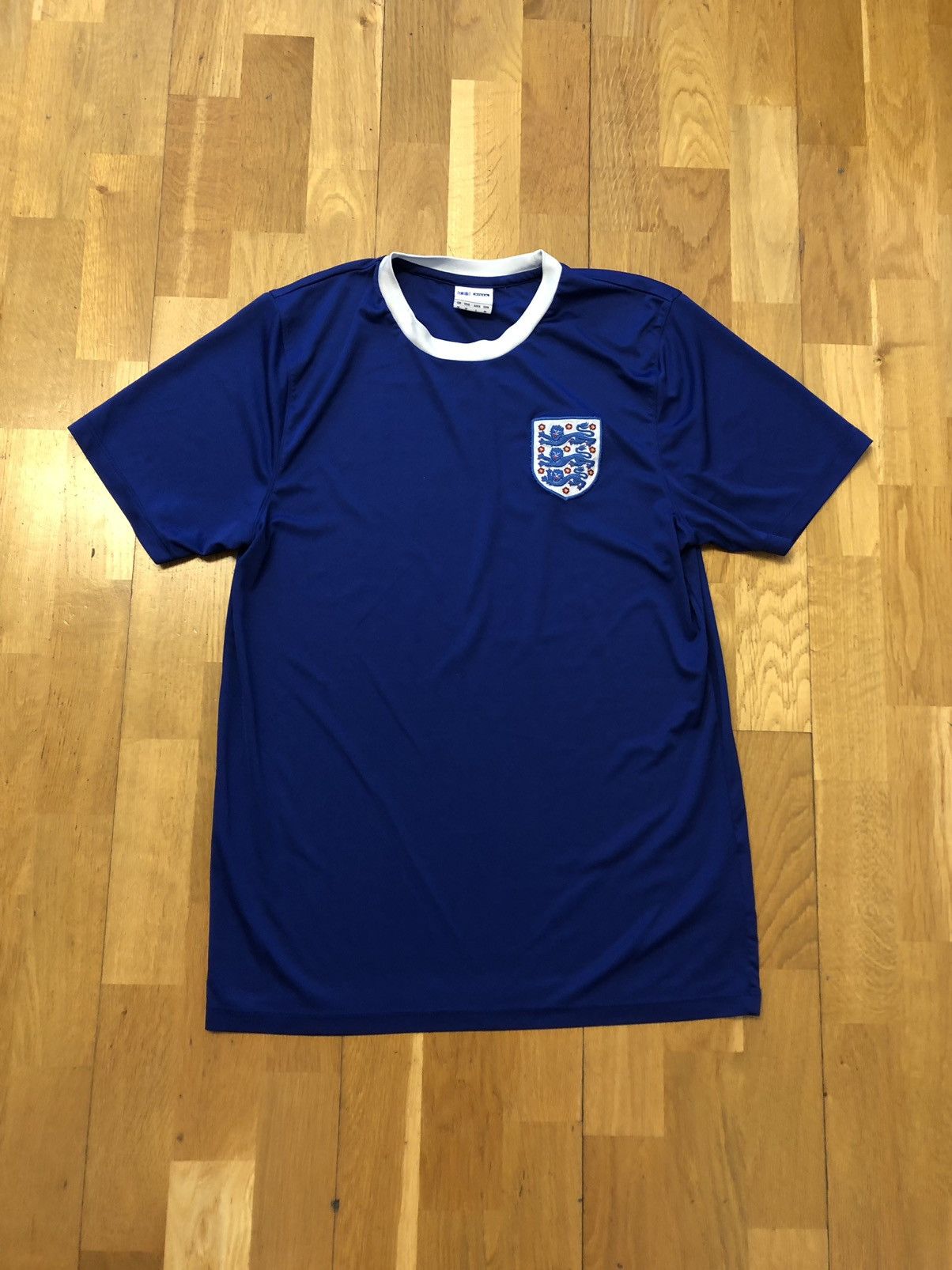 Vintage ENGLAND FOOTBALL NATIONAL TEAM NIVEA VINTAGE SOCCER JERSEY ...