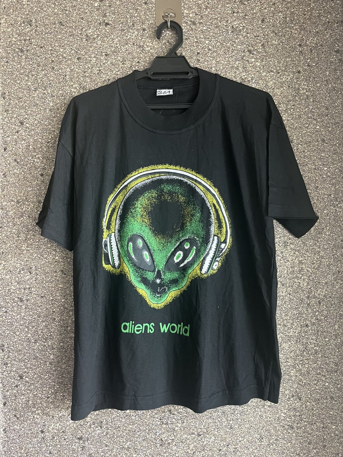 Vintage Aliens world ft20 | Grailed