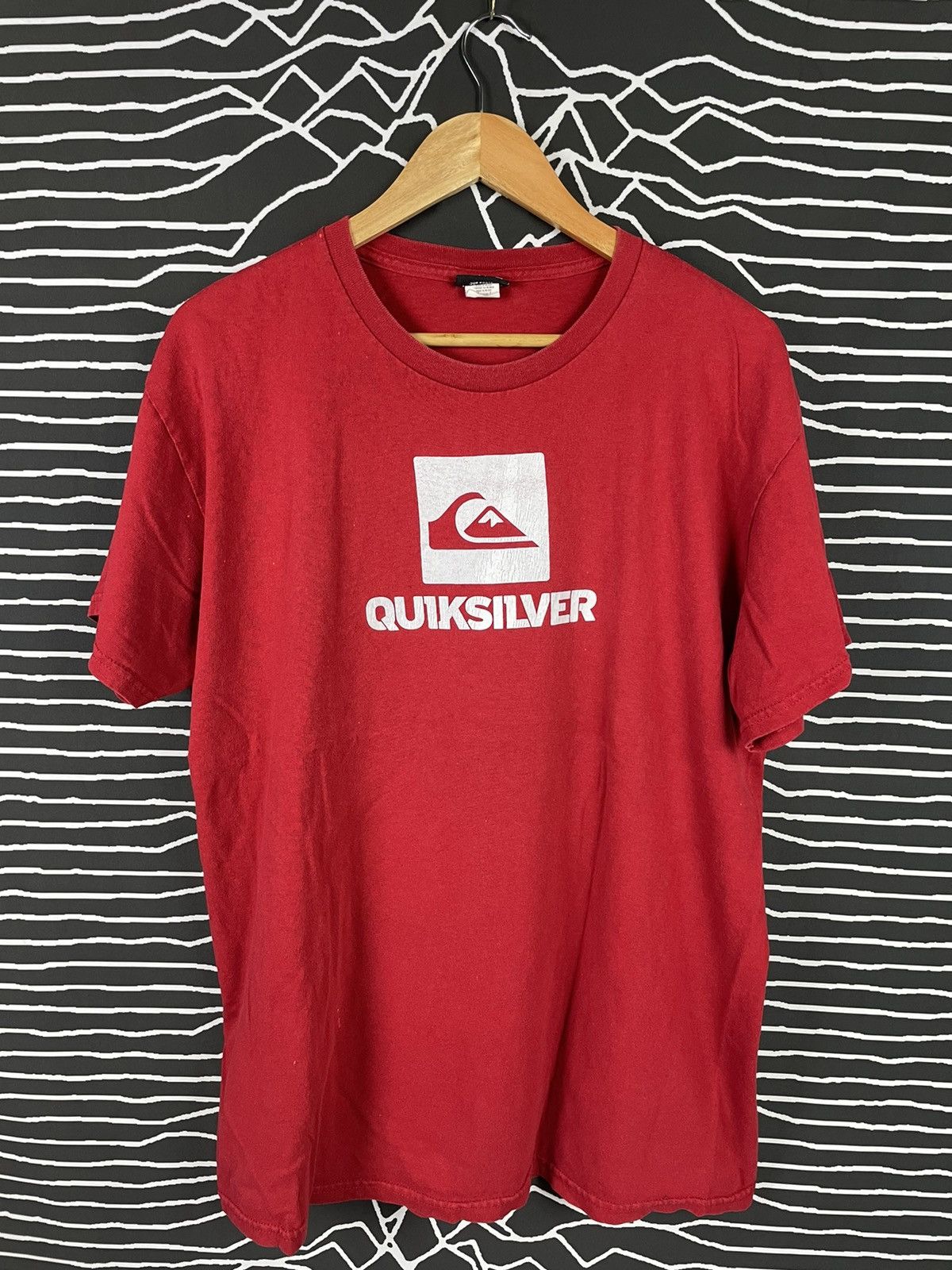 Quicksilver Vintage Y2k Quicksilver center logo nice tee | Grailed