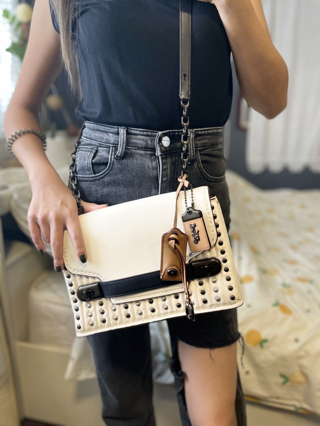 Coach × Designer × Luxury COACH Leather Swagger Chain Crossbody ...