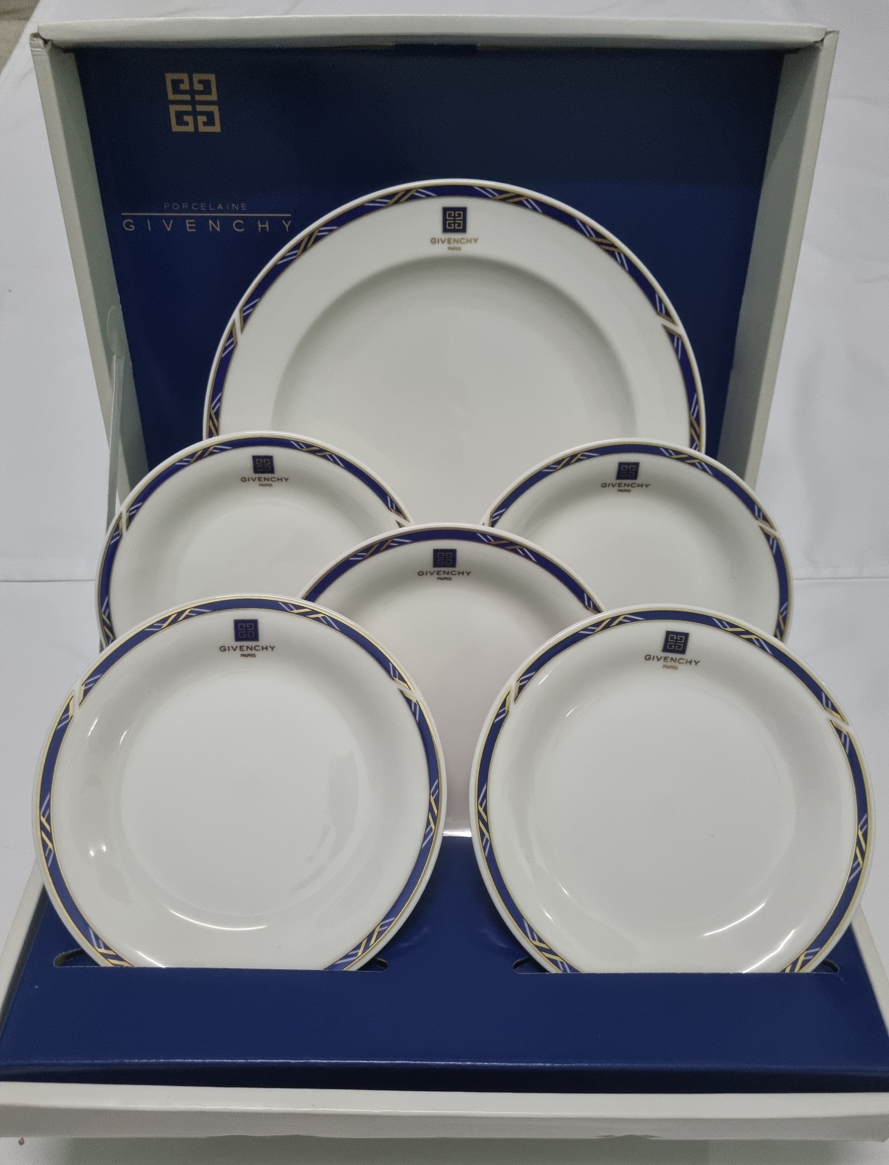 Givenchy Givenchy Plate Set | Grailed