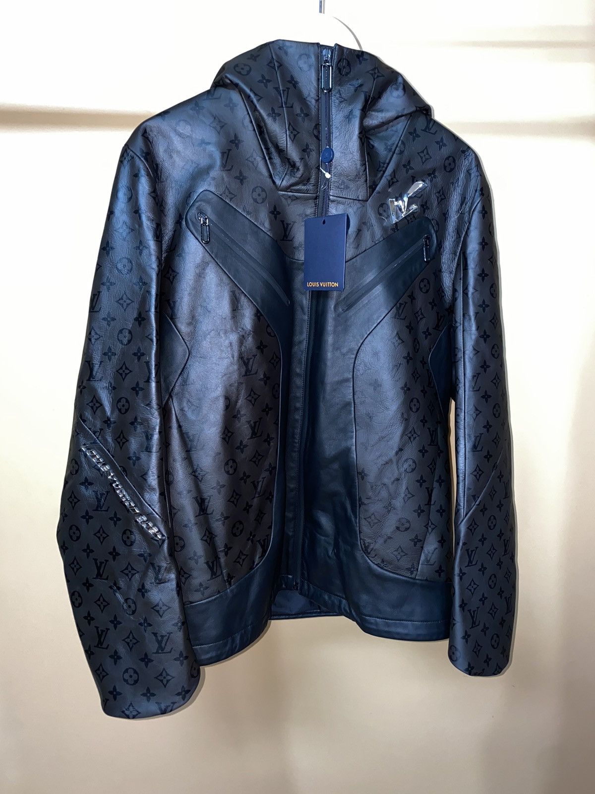 Louis Vuitton LV 2054 Heat Reactive Color Changing Monogram Leather ...