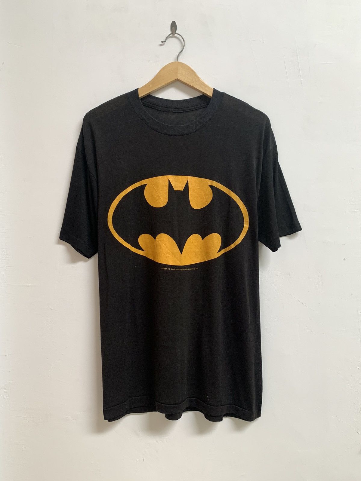 DC Comics × Movie × Vintage 1964 Batman Logo Movie Single Stitch Tshirt ...