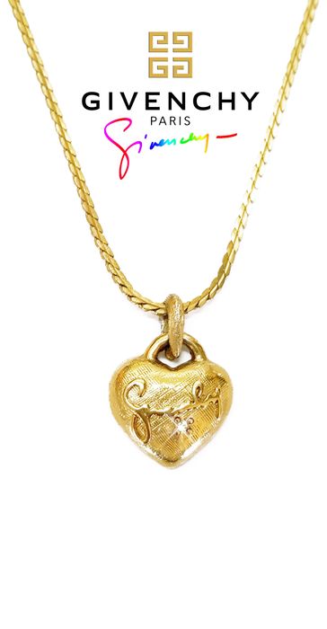 Givenchy RARE GIVENCHY GOLDEN HEART NECKLACE WITH SIGNATURE | Grailed