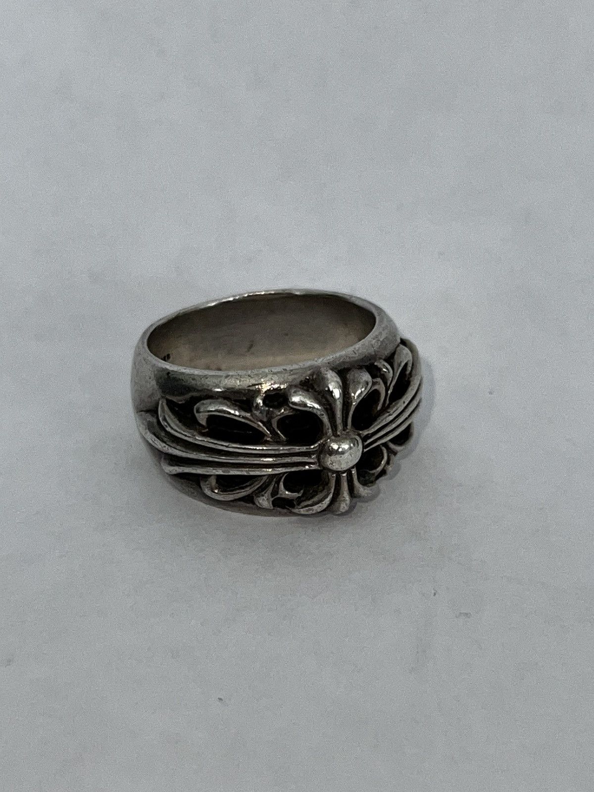 Chrome Hearts Floral cross silver ring | Grailed