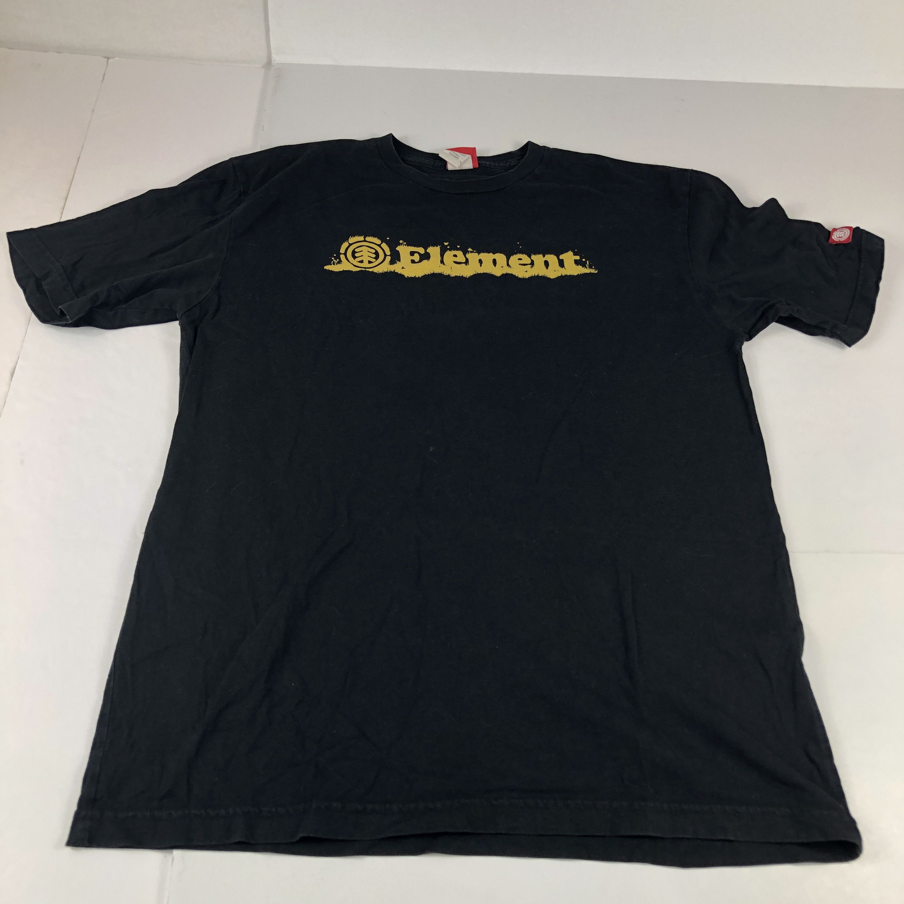 Element VTG Element Skateboards Black & Yellow Lawn Logo Skater Tee ...