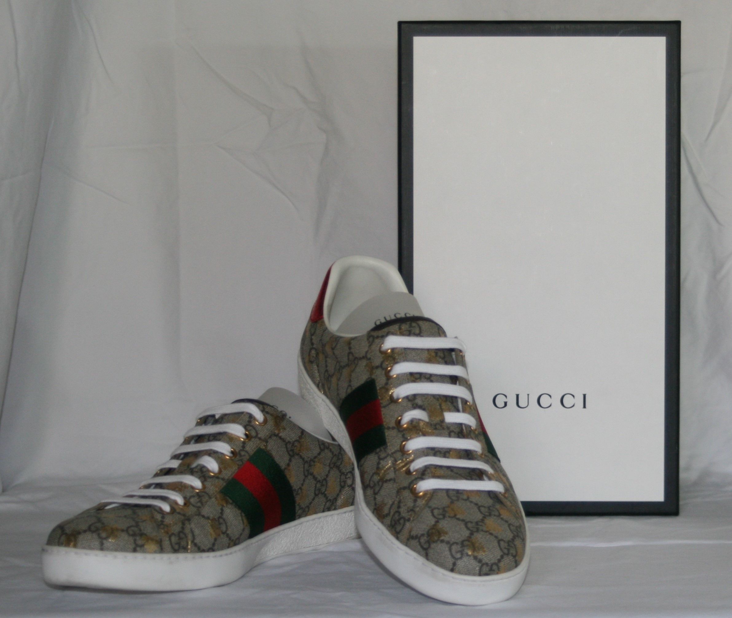 Gucci Men's Ace GG Supreme bees sneaker | Grailed