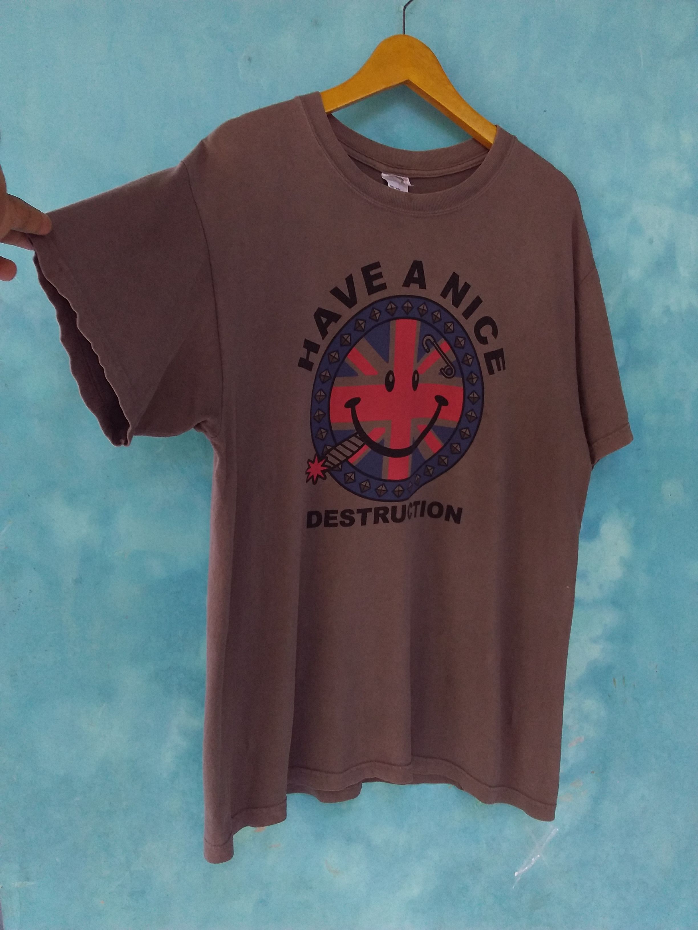 Art × Band Tees × Nirvana Vintage 00s smiley emoticon t-shirt | Grailed
