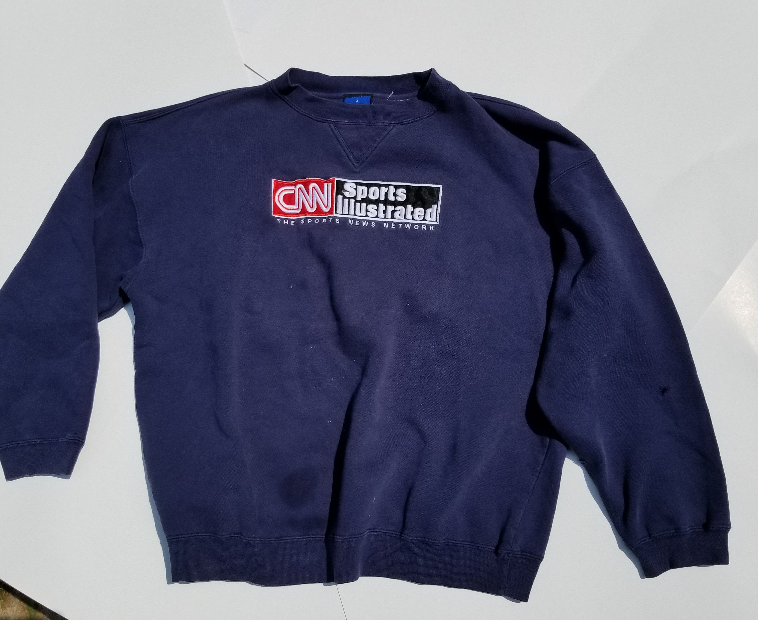 Gildan CNN Sports illustrated box logo | Grailed