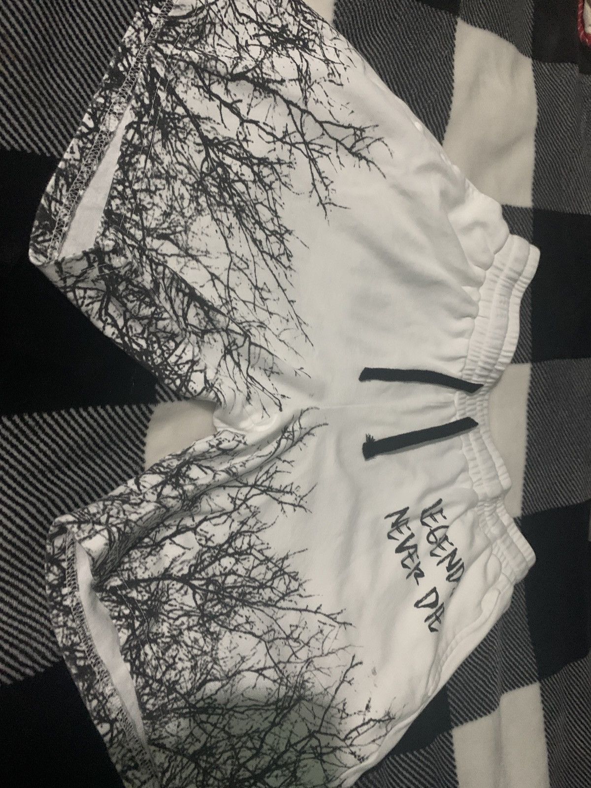 999 Club Juice wrld 999 “legends never die “ shorts | Grailed