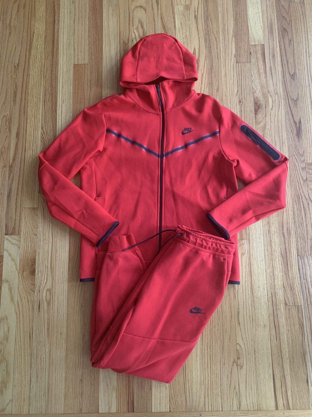Nike Red Tech Fleece Fit Full Set Hoodie and Pants | Grailed