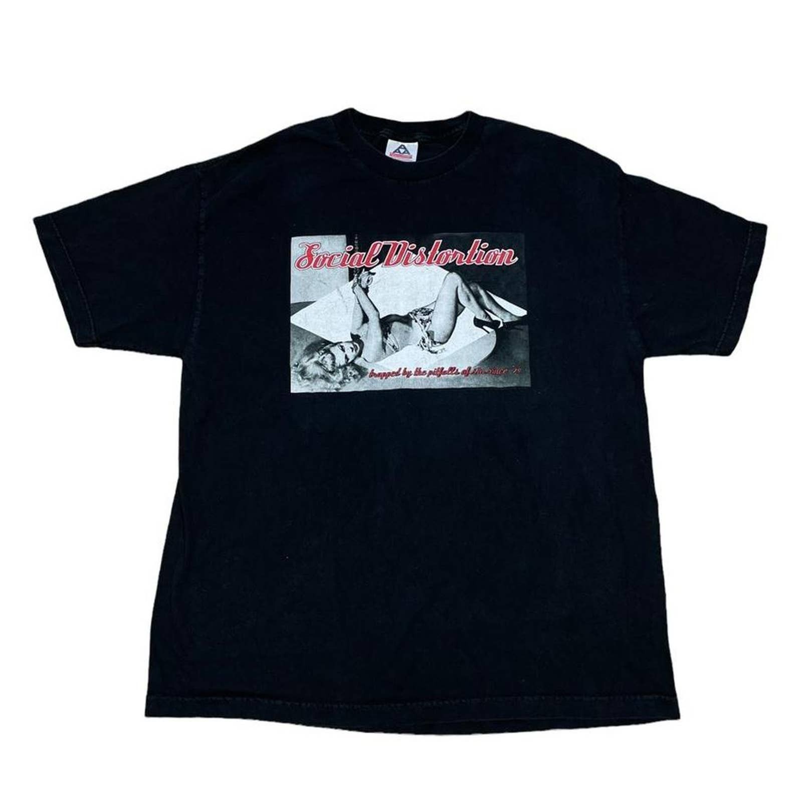 Vintage Vintage social distortion pin up fall tour 2001 band shirt ...