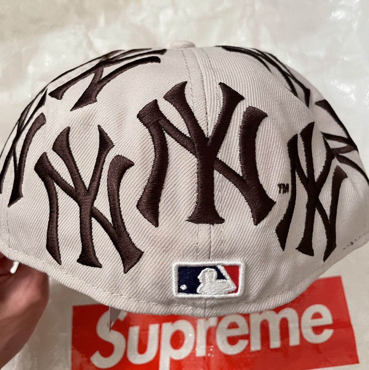 Supreme NEW ERA 7 3/8 Supreme TAN BOGO New York Yankees fitted hat ...