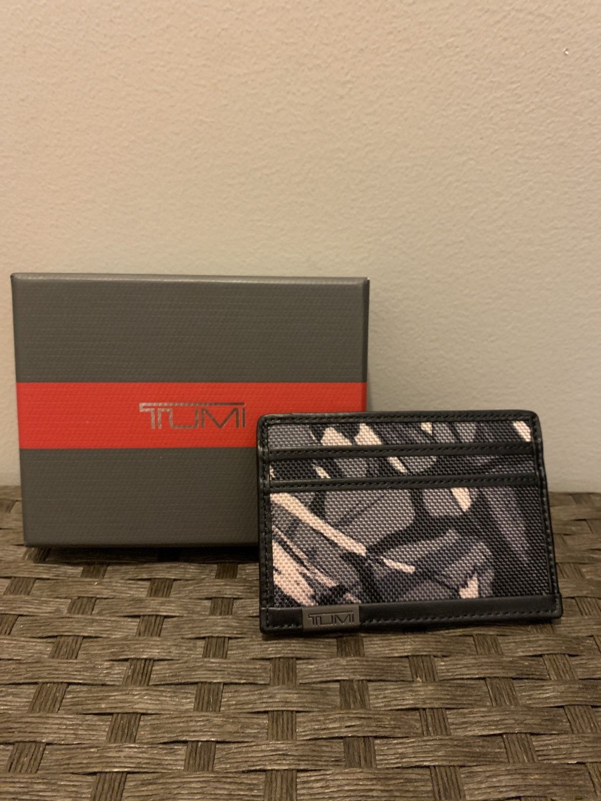 Tumi TUMI Black Card Case Wallet | Grailed