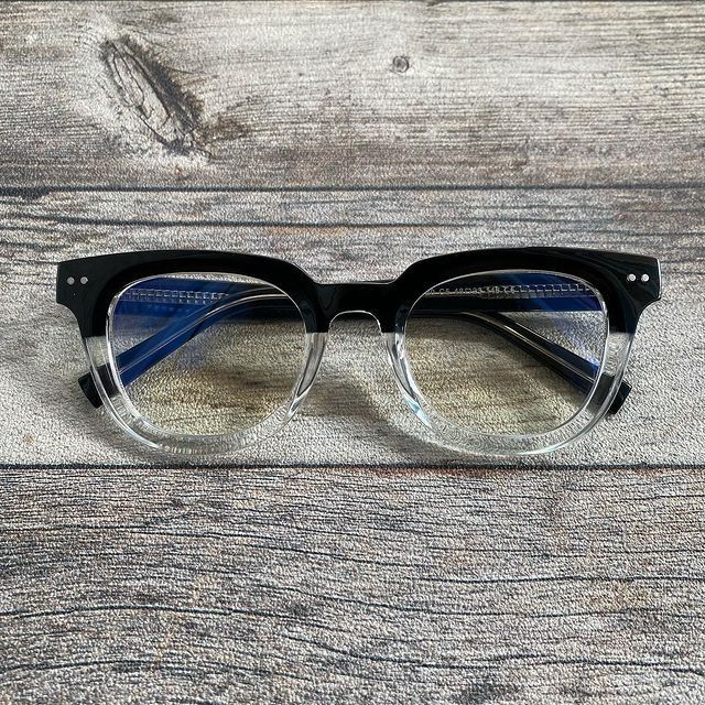 Kurt Cobain × Streetwear × Vintage Garrick 90s Vintage Style Clear ...