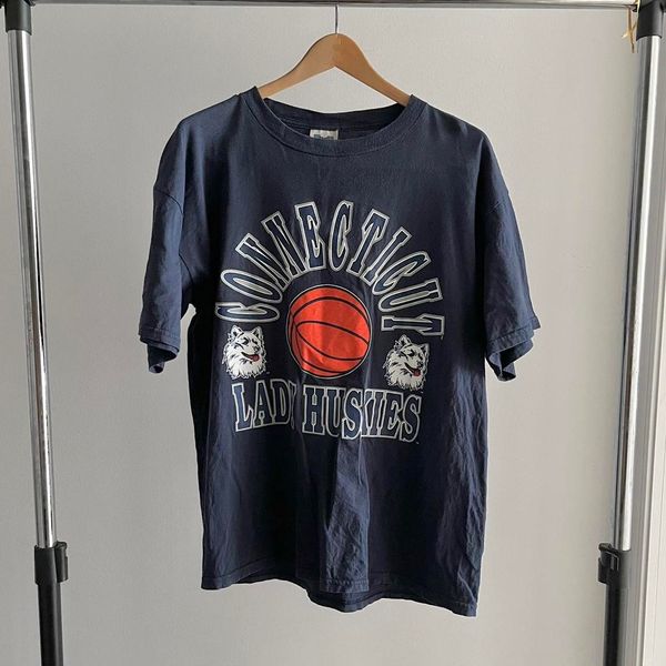 Vintage UConn Graphic T Shirts | Grailed