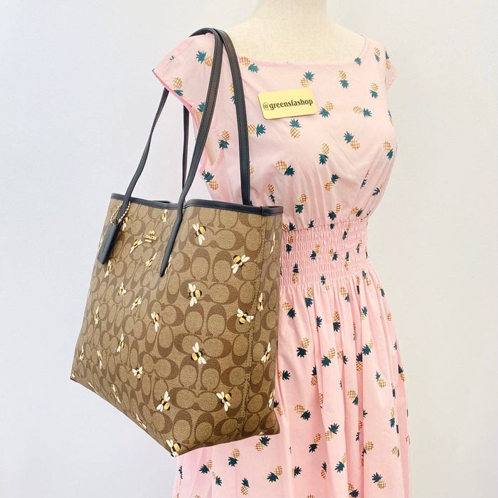 Coach Coach Purse & Wallet City Tote In Signature Canvas Bee Print ...