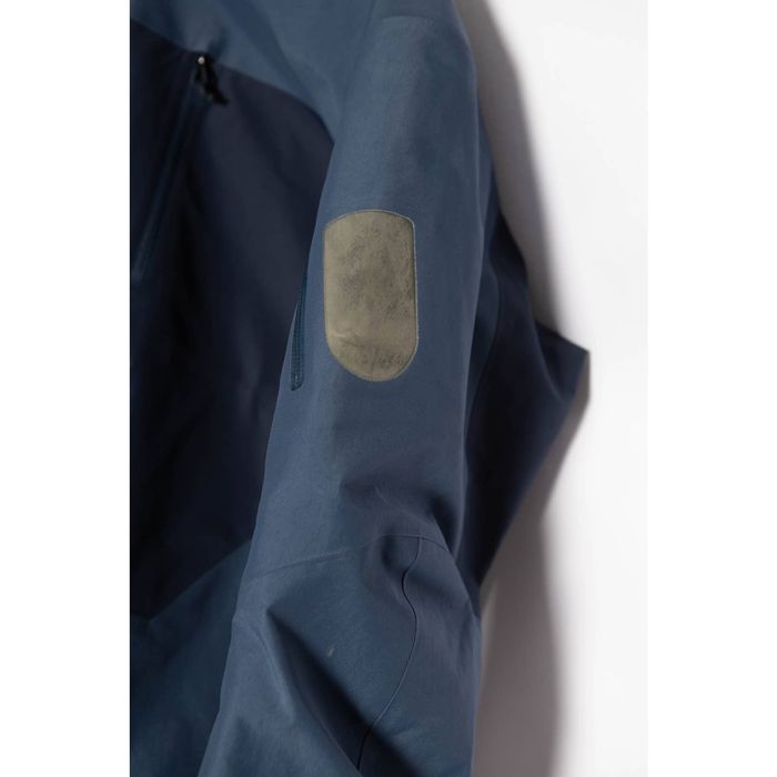 Arc'Teryx Arcteryx Gore Tex XCR Recco Jacket Blue XL New | Grailed