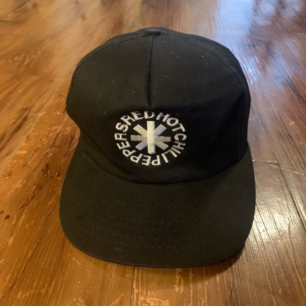 Band Tees × Vintage Vintage 1989 Red Hot Chili Peppers Snapback Hat ...