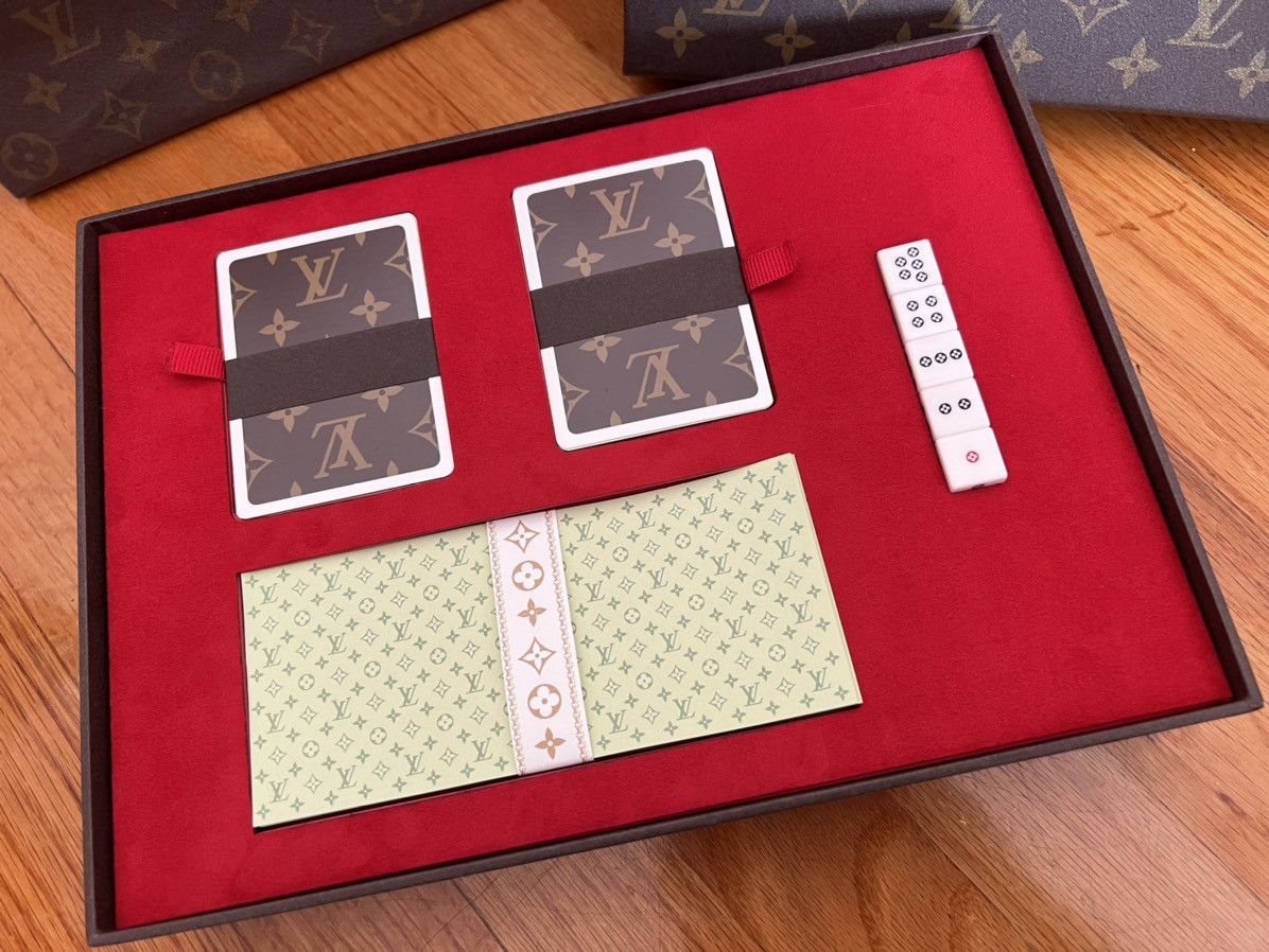 Louis Vuitton × Virgil Abloh SS22 Virgil No 7 show playing cards VIP ...