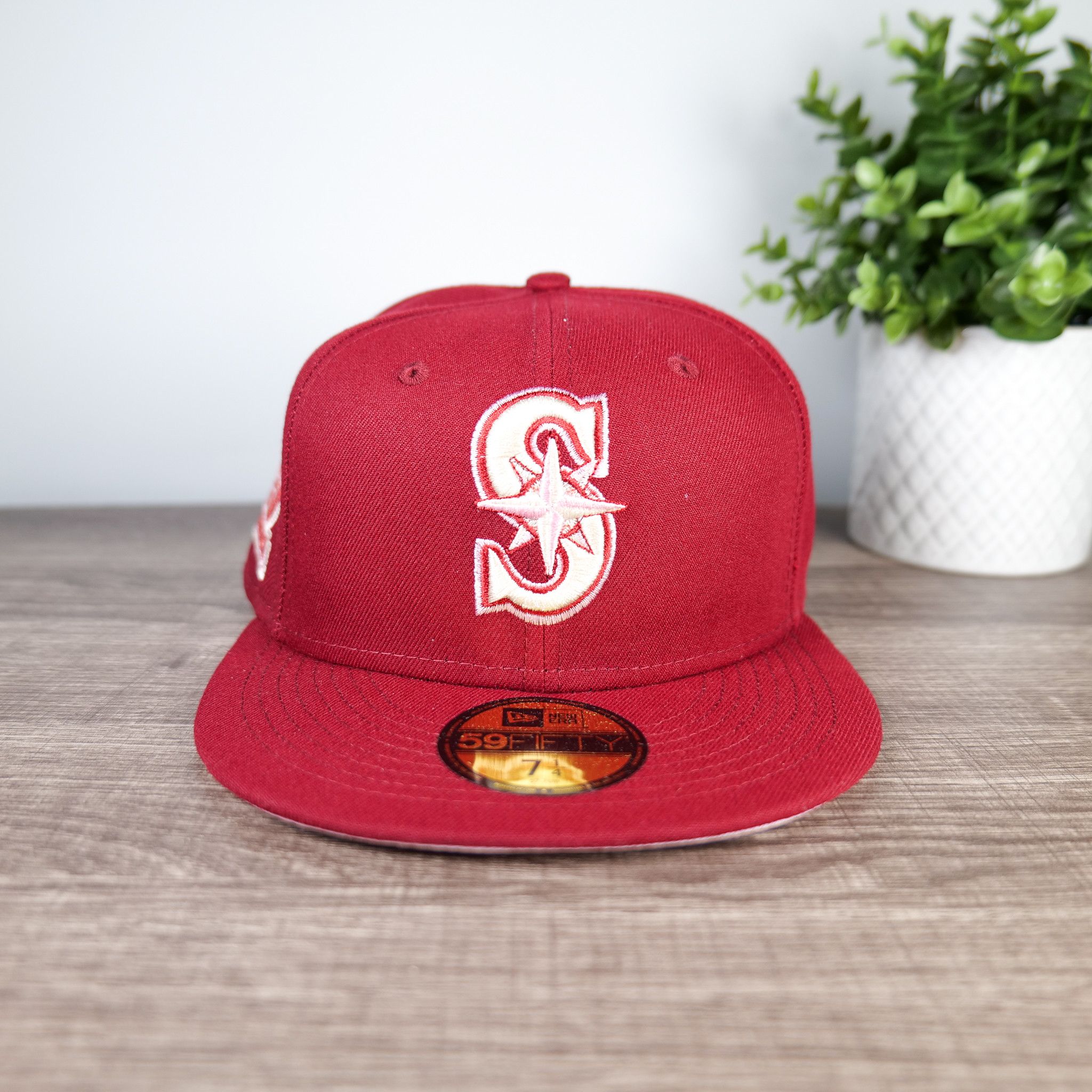 Hat Club Seattle Mariners "Red Velvet" Pack 7 1/4 | Grailed
