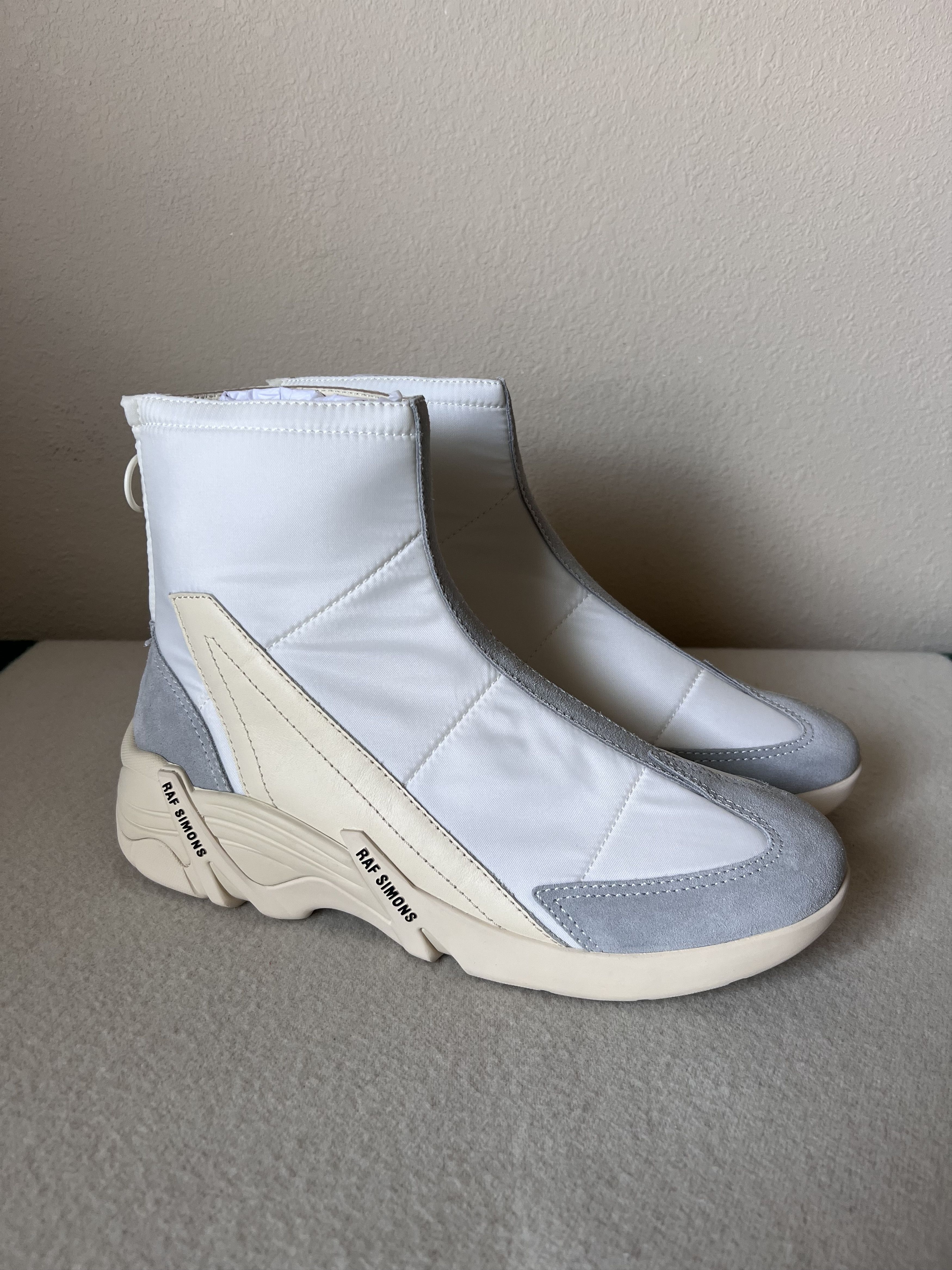 Raf Simons Raf Simons Cylon 22 in White | Grailed