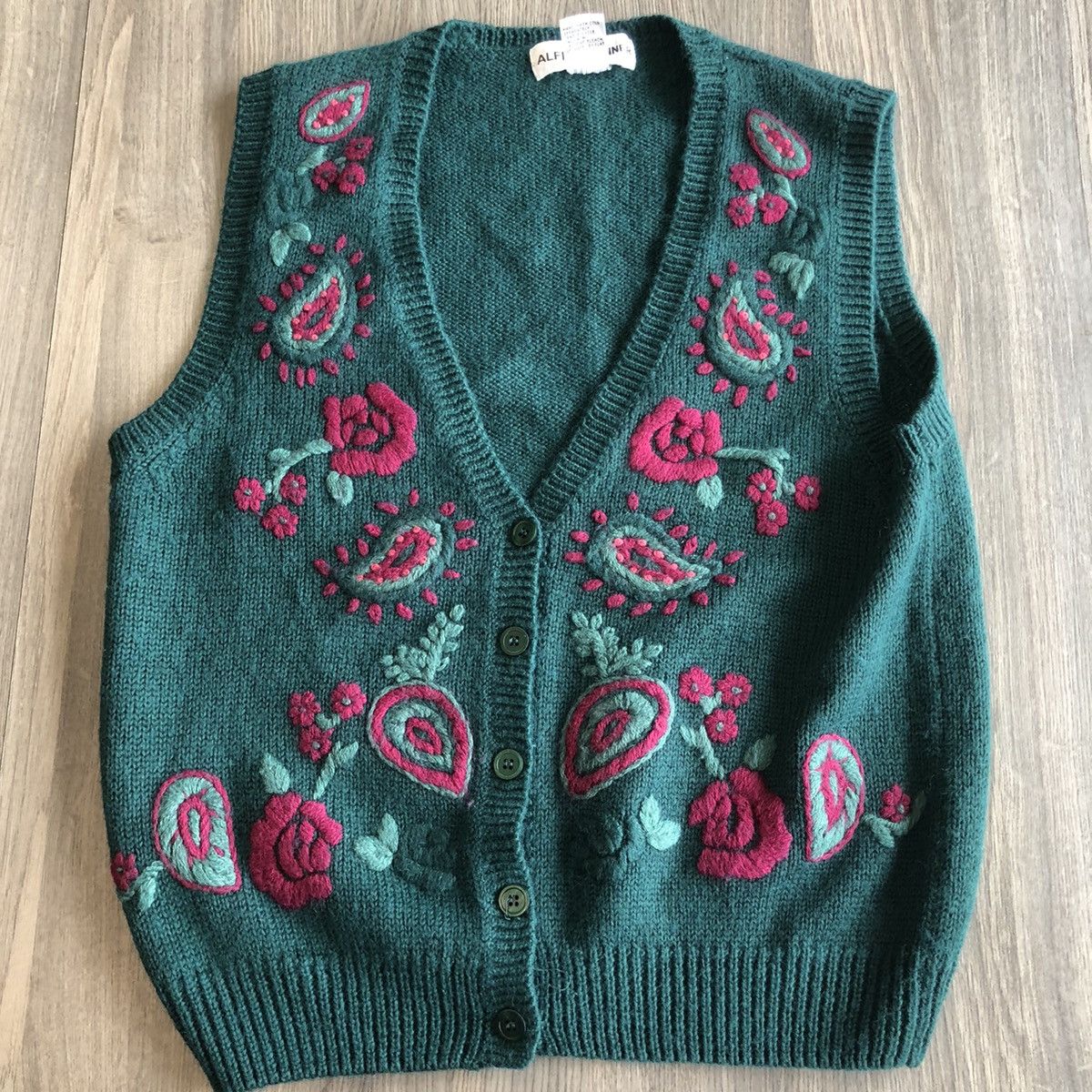 Vintage Vintage Alfred Dunner pine green sweater vest/knitted/Vest S ...