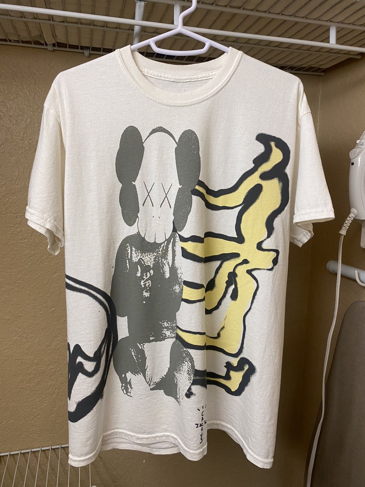 Fragment Design × Kaws × Travis Scott Travis Scott Cactus Jack x Kaws x ...