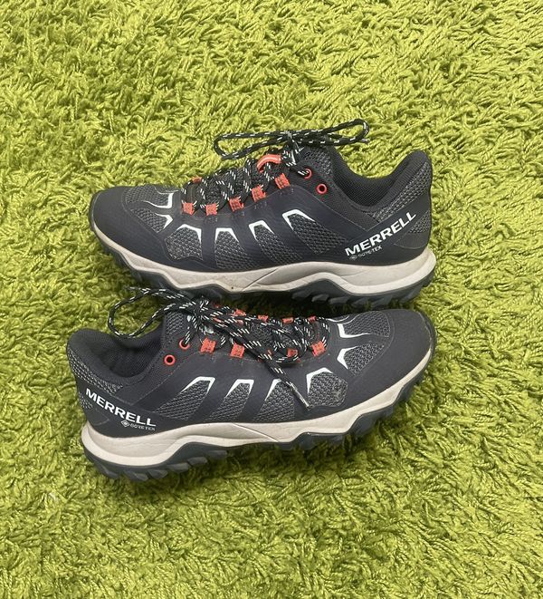 Merrell Merrell x Goretex Low-Cut Hiking Sneakers / Size 8 (Mens) | Grailed