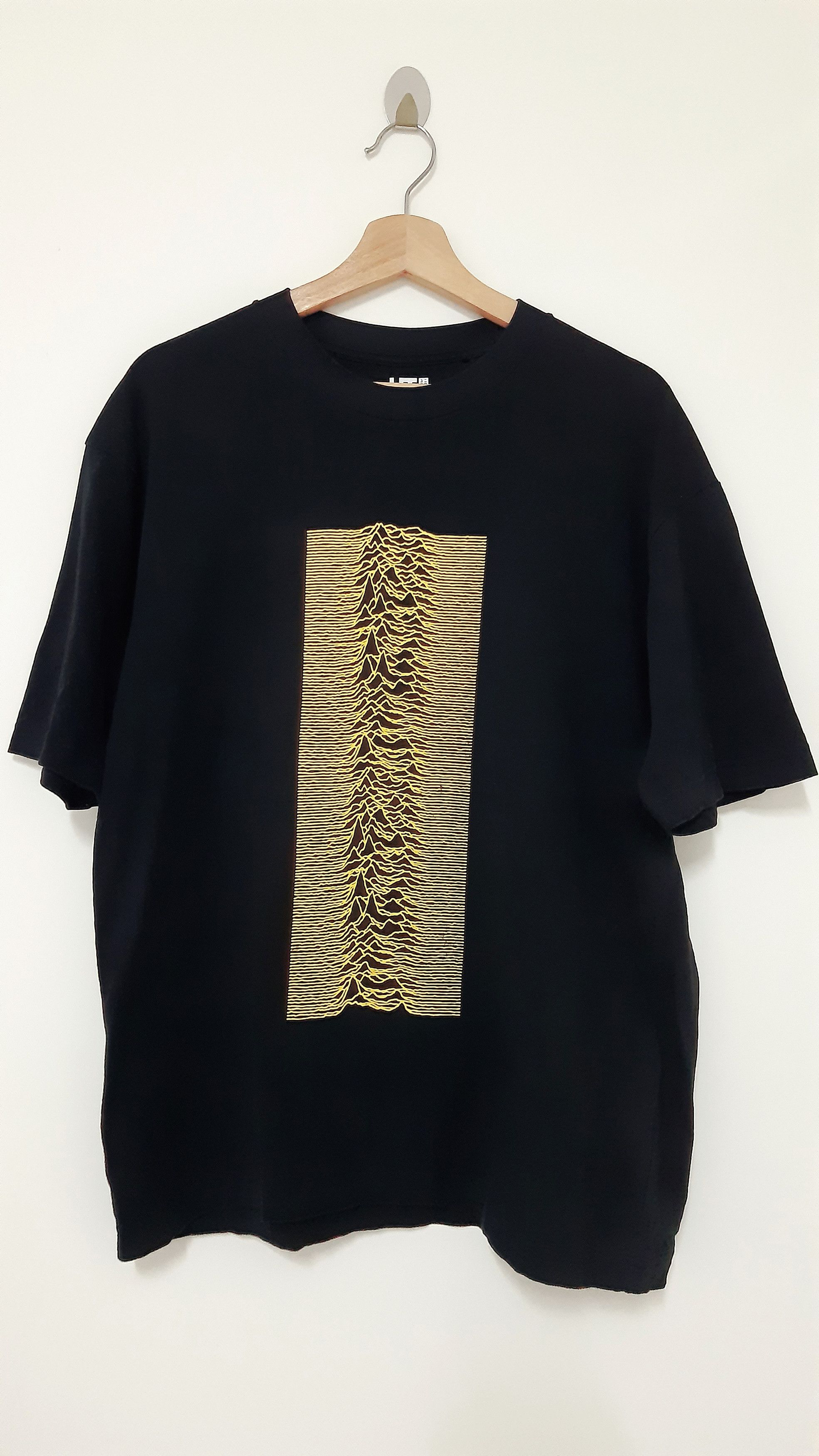 Band Tees × Joy Division × Uniqlo Uniqlo Peter Saville Remix x Joy ...
