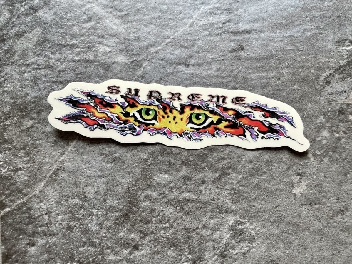 Supreme Supreme Eyes Graphic Sticker SS22 | Grailed