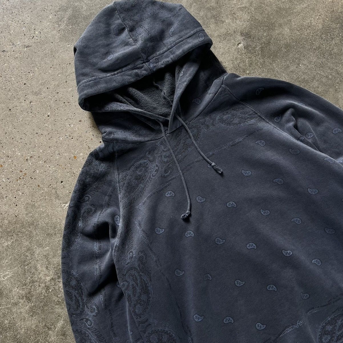 Raf Simons Raf Simons AW04 ‘Waves’ Navy paisley hoodie | Grailed