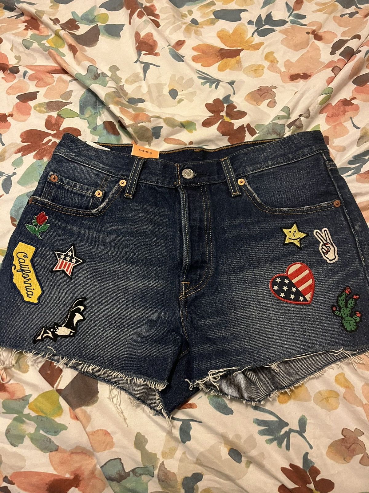 Levi's Levi’s daisy dukes | Grailed