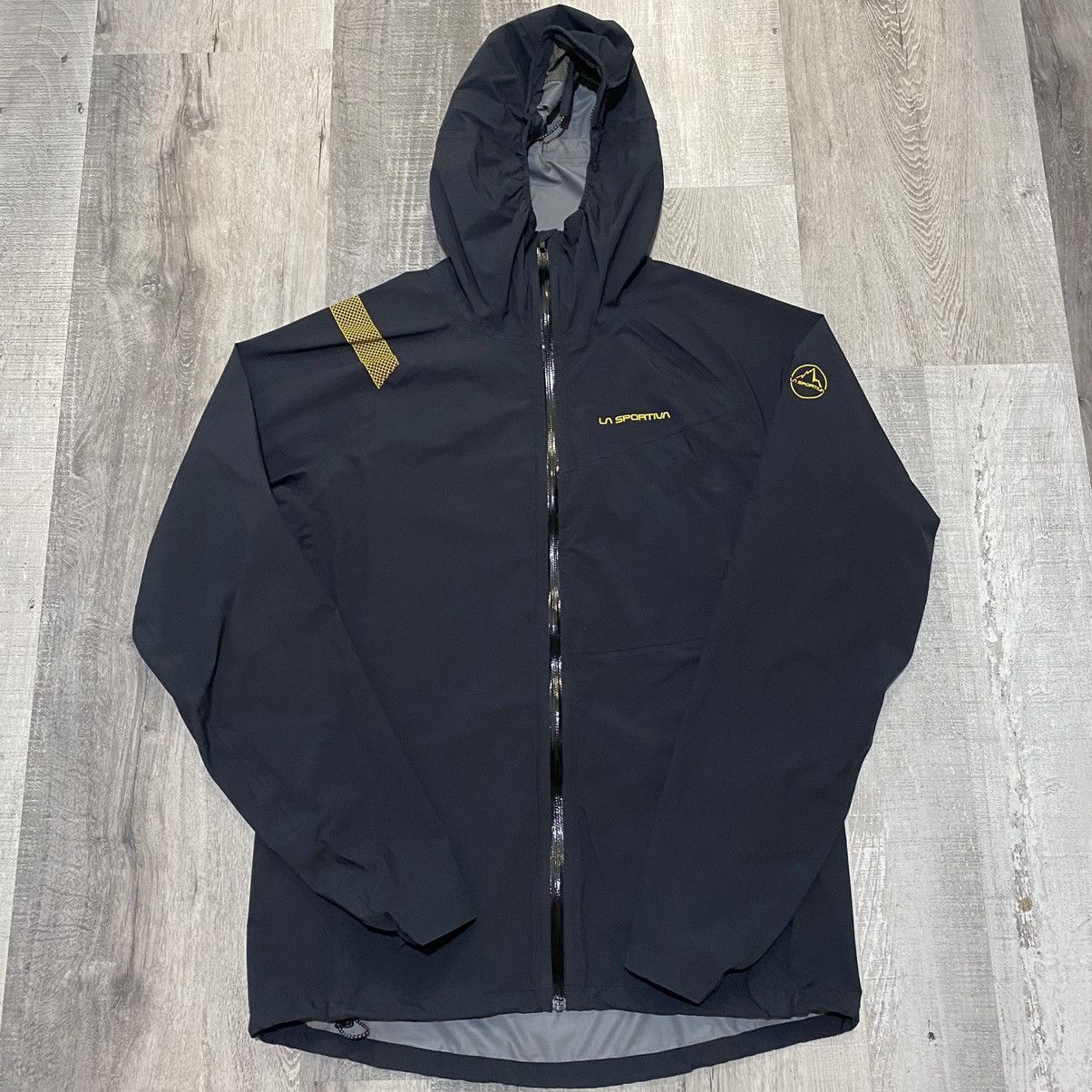 La Sportiva La Sportiva Full Zip Soft Shell Outdoor Hike Climb Jacket ...