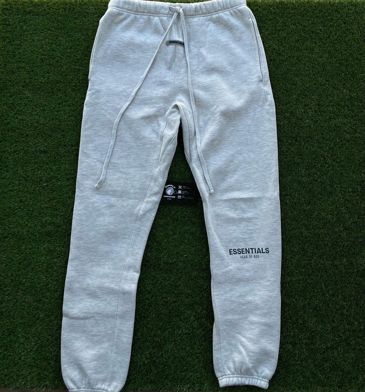 Fear of God Fear of God Essentials light heather grey sweats (SS21 ...