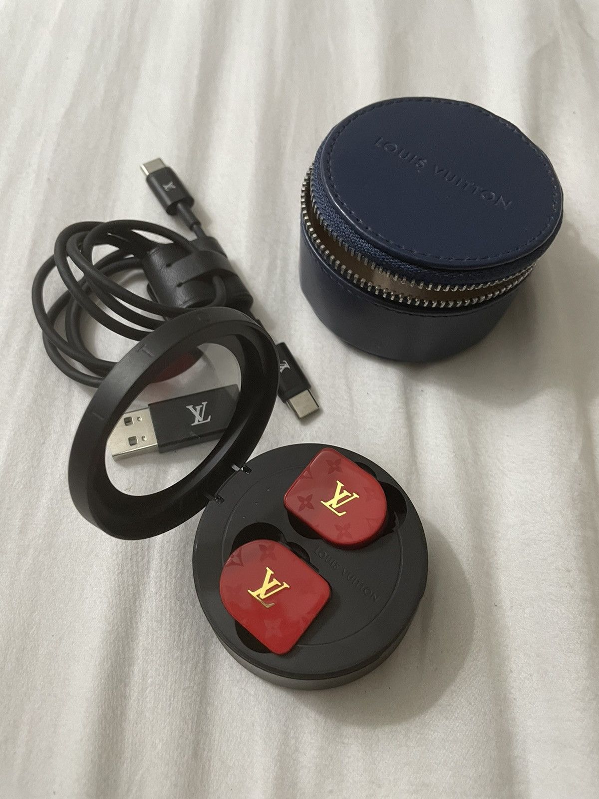 Louis Vuitton Luis Vuitton Horizon Wireless headphones | Grailed