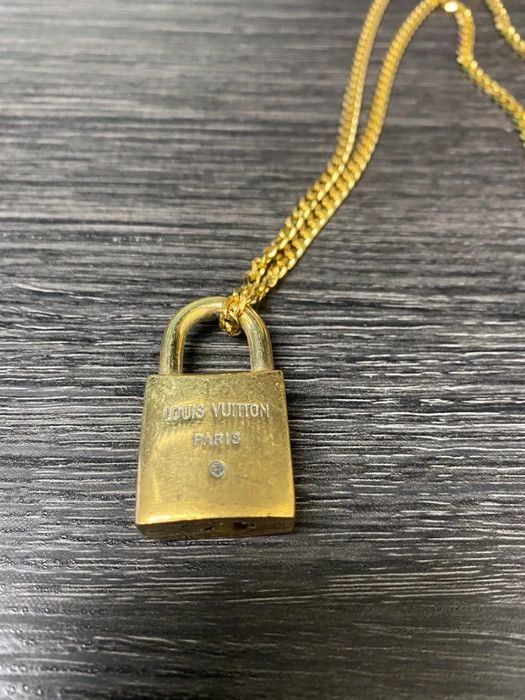 Louis Vuitton Louis Vuitton Gold Lock Pendant Chain Necklace | Grailed