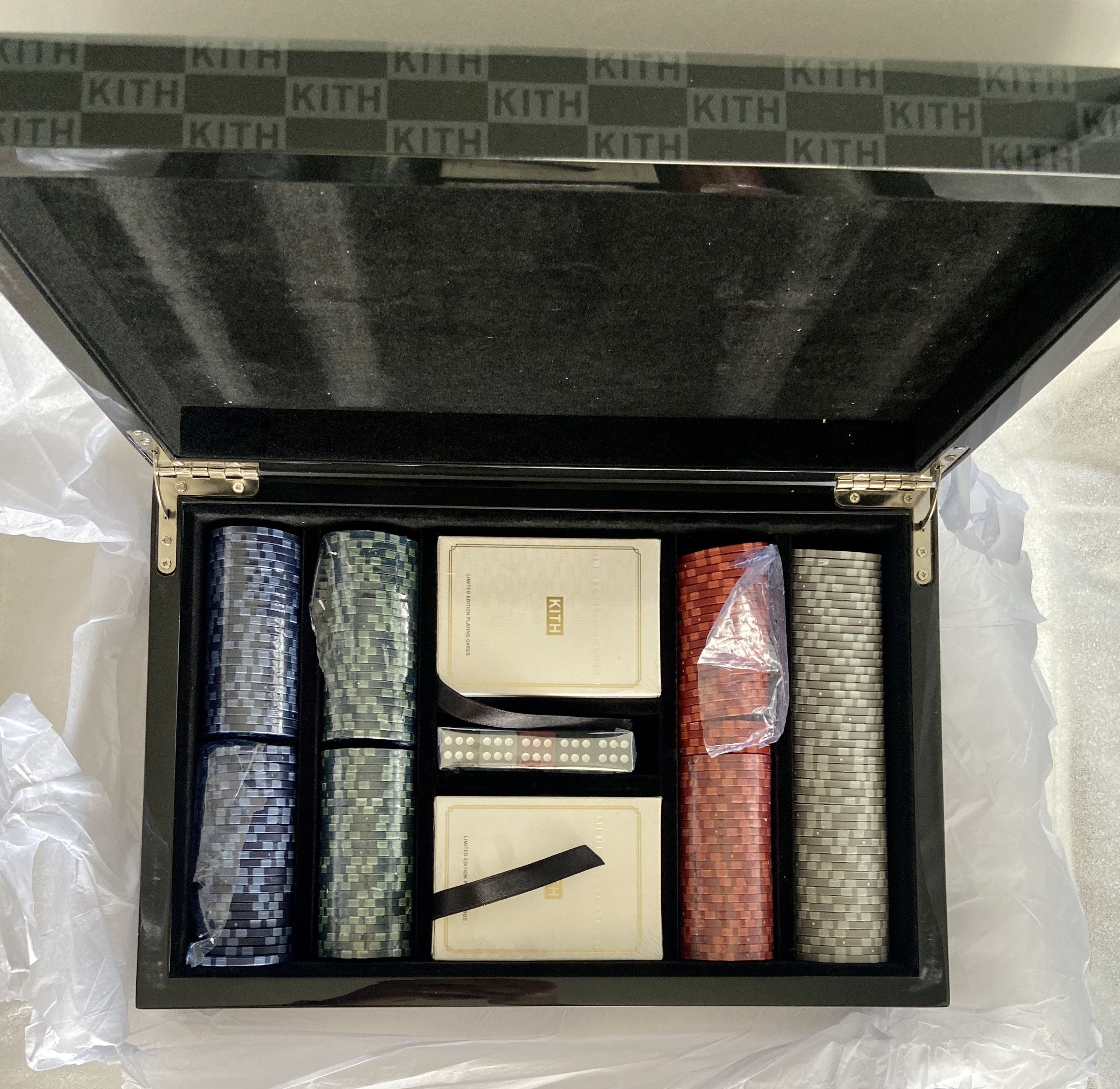 Kith Kith Kithmas Poker Set Multi | Grailed