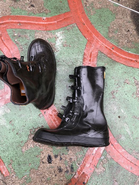 Bata Bata Duck Rain Boots | Grailed