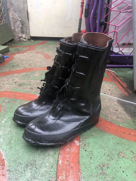 Bata Bata Duck Rain Boots | Grailed