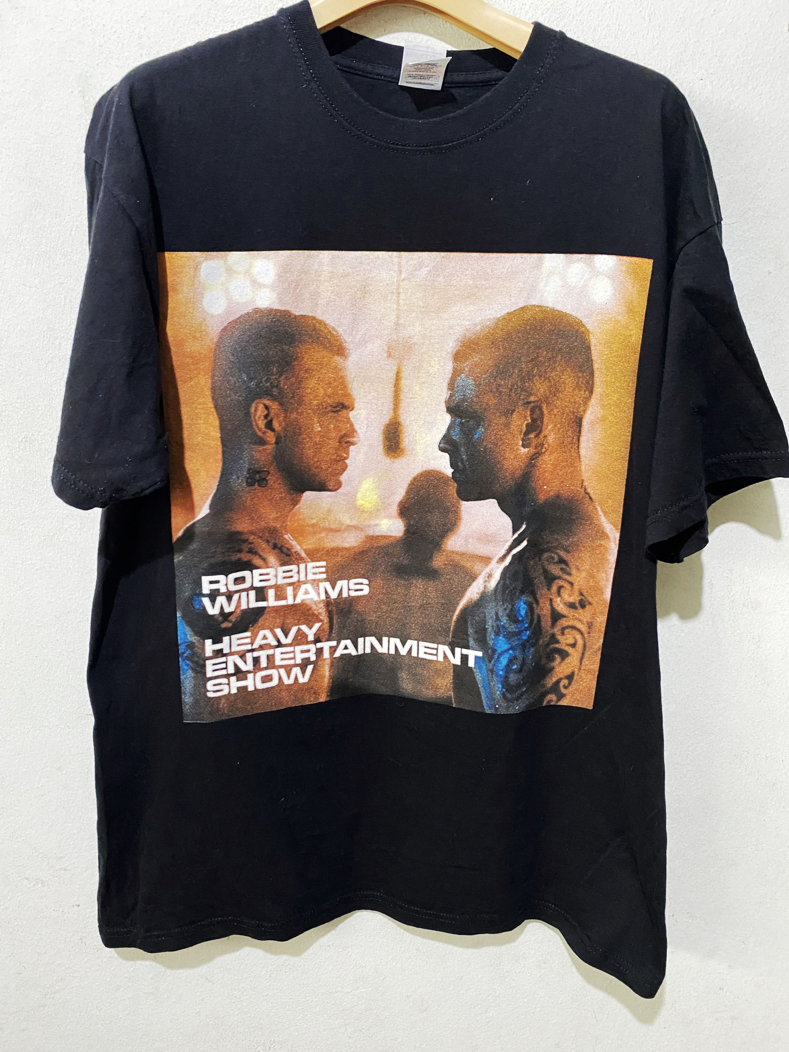 Band Tees × Rock Tees × Streetwear 2017 Robbie Williams Tour T-shirt ...