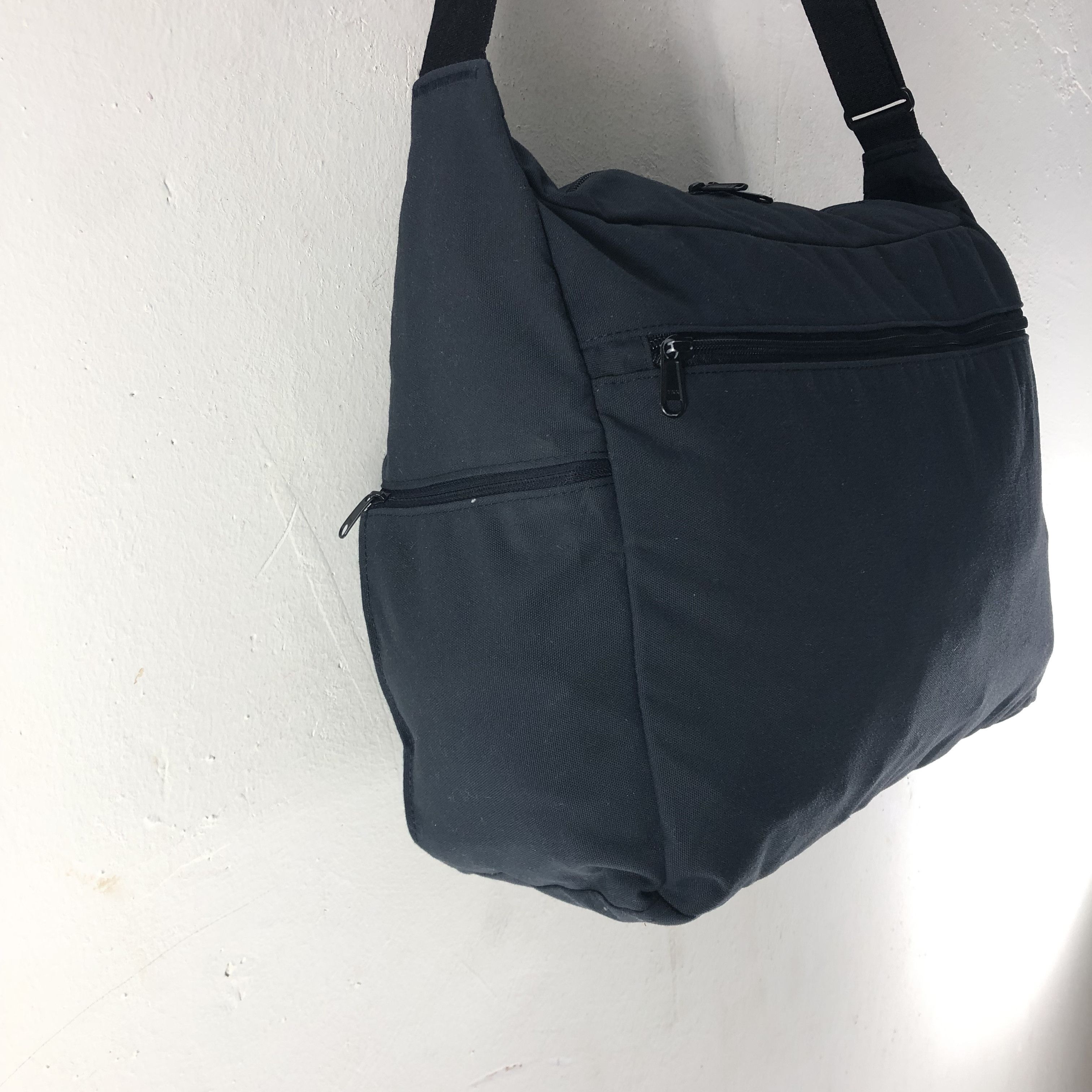 Vintage Japanese Robic Streetwear Fashion Style Crossbody Bag | Grailed