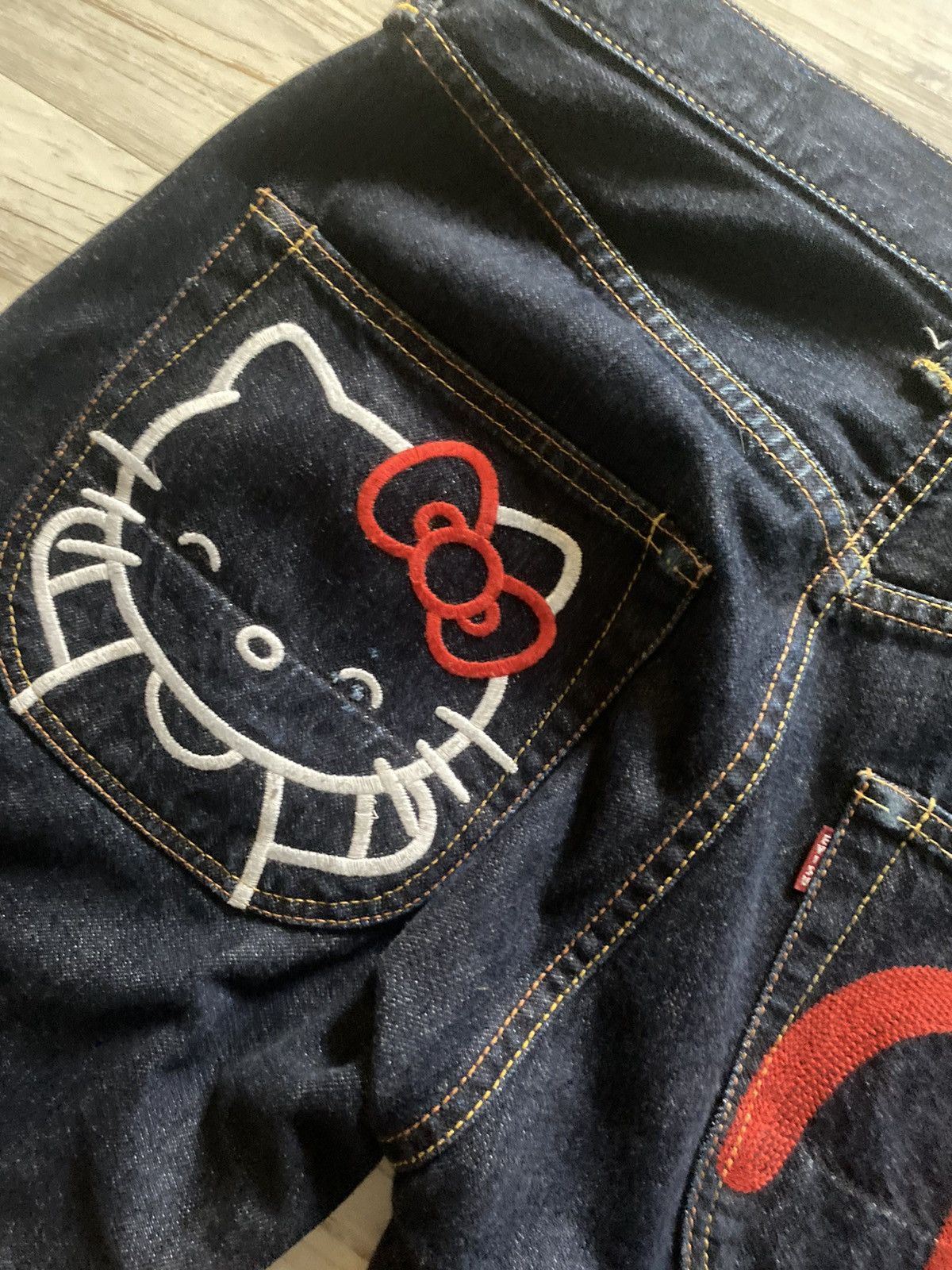 Evisu Evisu x Hello kitty | Grailed