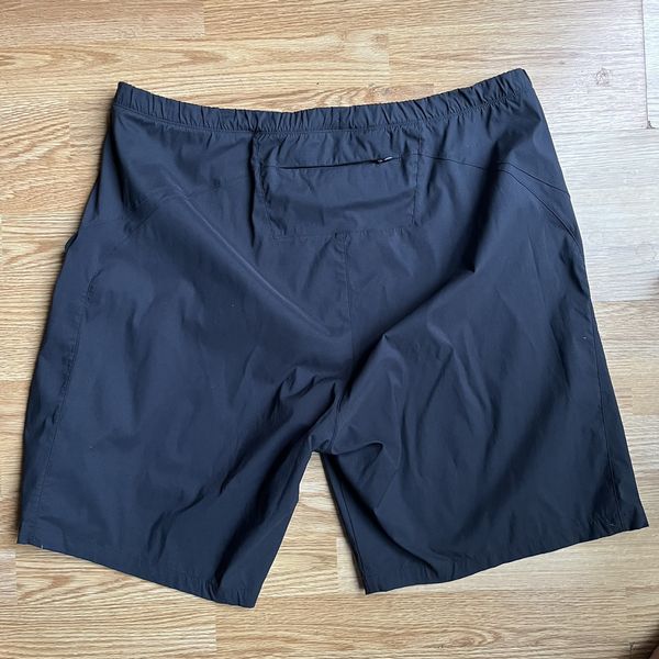 Kiko Kostadinov Affix - Flex short | Grailed