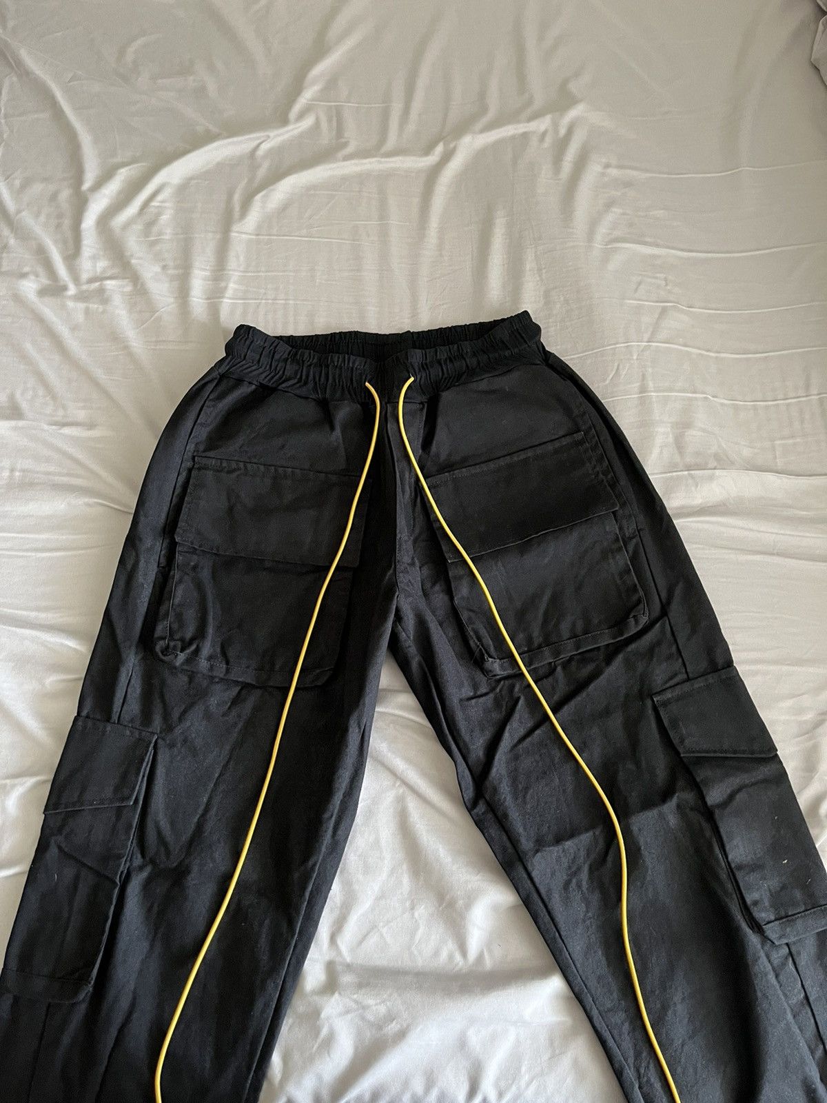 MNML MNML Snap cargos | Grailed