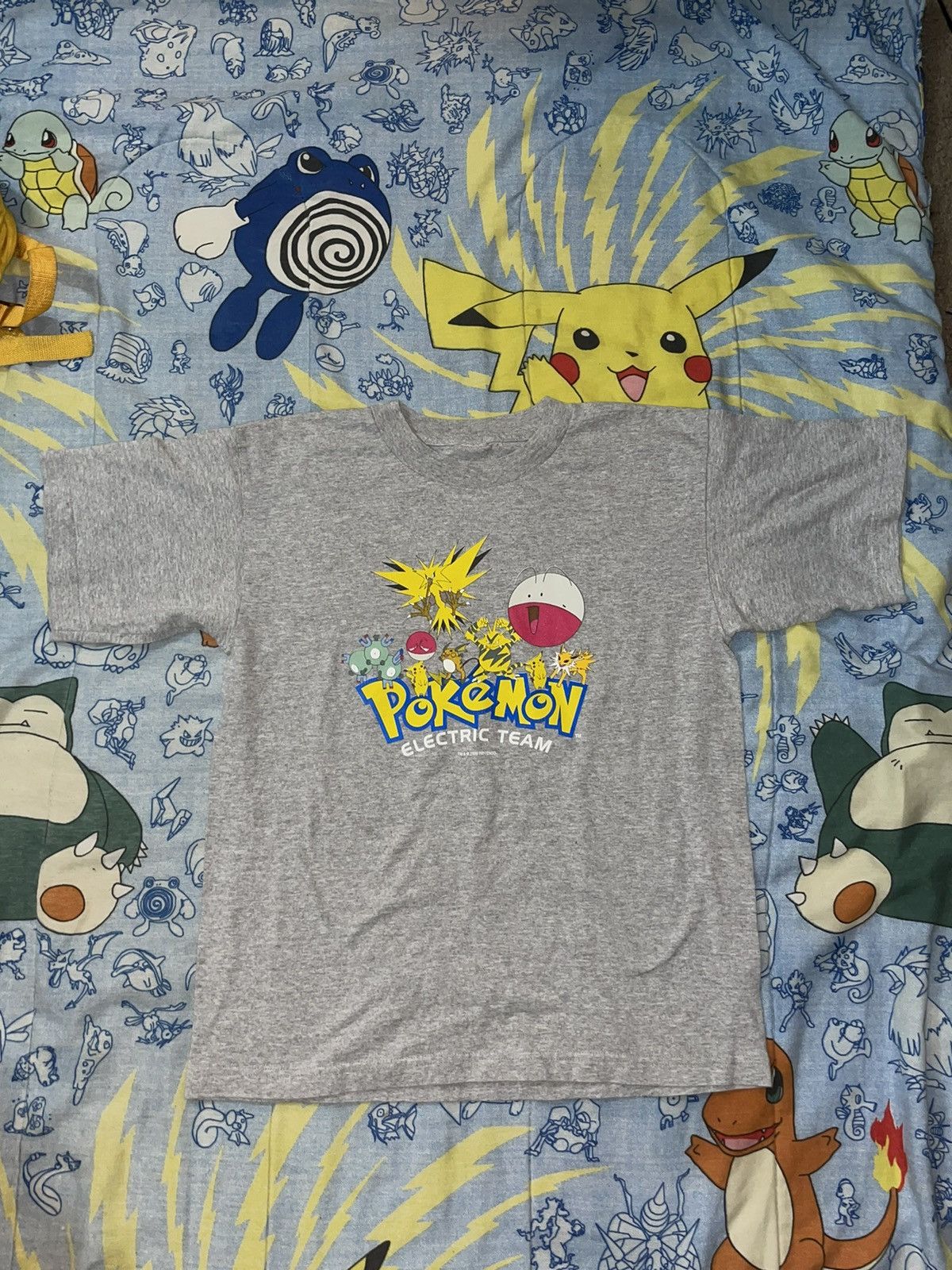 Nintendo × Pokemon × Vintage 1999 Electric Pokemon Team Nintendo 90s ...