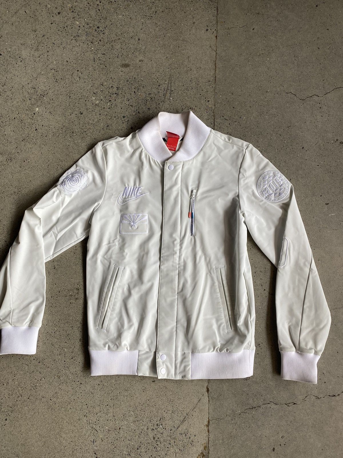 Nike Nike Reflective Bomber | Grailed